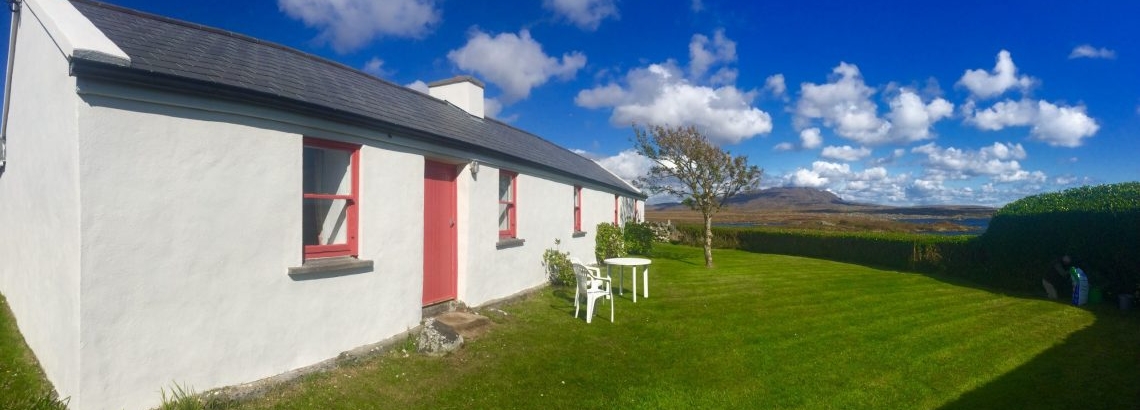 Holiday Accommodation in charming converted Irish Cottages in the heart ...